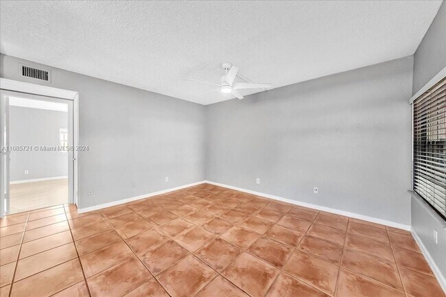 1405 Miami Rd Unit 28 - Condo for Rent in Fort Lauderdale, FL | ForRent.com