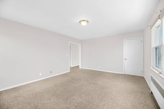 120 Woodside Ave Off-Campus Housing, Harrison, NY