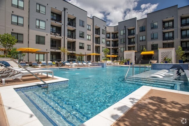 Chroma Apartments - Saint Louis, MO | ForRent.com