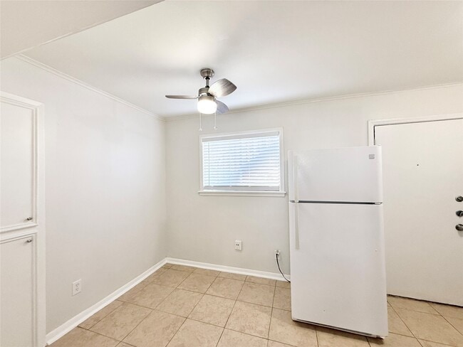 1141 N Durham Dr Unit 9 Off-Campus Housing, Houston, TX