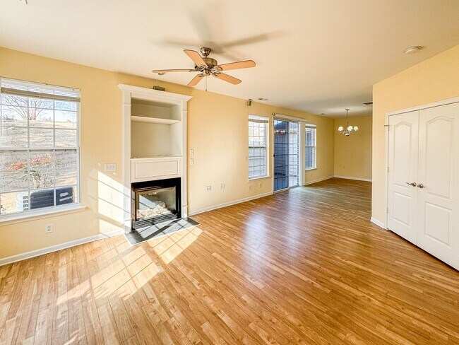 Introducing a charming 2-story corner unit... - House Rental in ...