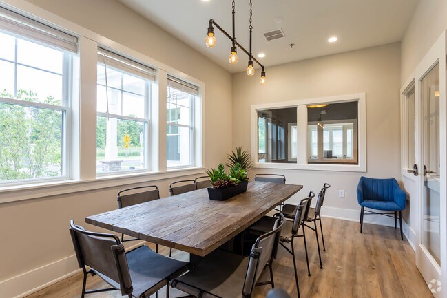 Trail Run Apartments - Vernon, CT | ForRent.com