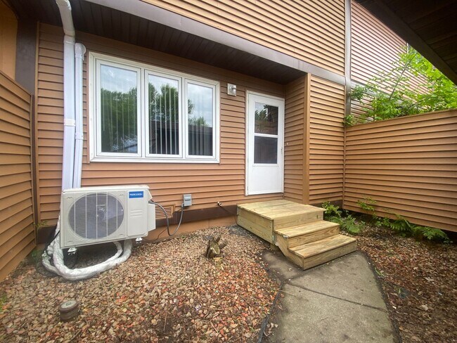 NEWLY RENOVATED 3 BD/1 BA - Move In ASAP! - House Rental in West Fargo ...