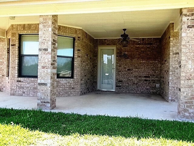 421 County Road 4709 - House Rental in Kempner, TX | ForRent.com