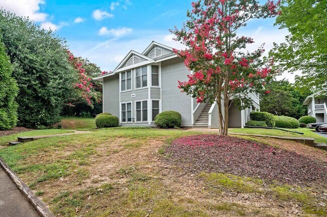 Newly Renovated 2 Bedroom Condo near Rex H... Unit 202 - Condo for Rent ...