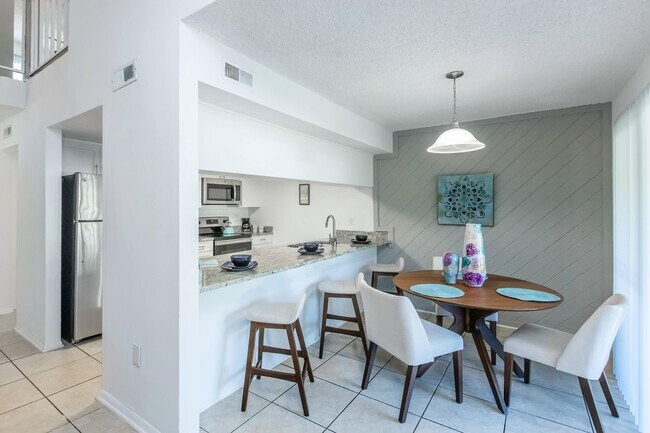 Urban Place Apartments | University of South Florida | Off-Campus ...