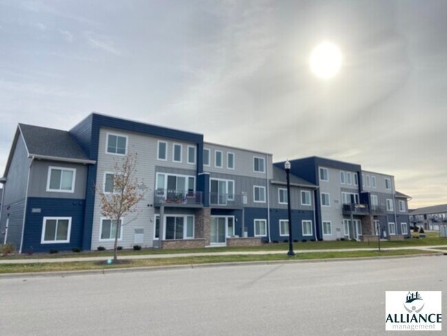 Howard Lofts - 3 bedroom with lofted 3rd b... - House Rental in Howard ...