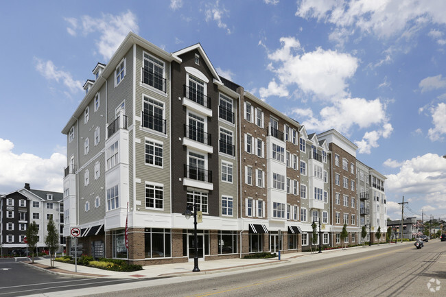 Haddon Towne Center Apartments For Rent in Haddon Township, NJ ...