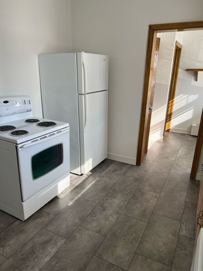 714 N Oneida St - House for Rent in Appleton, WI | ForRent.com