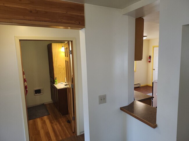 3 bed 2 bath home *Close to JBER* - House Rental in Anchorage, AK ...