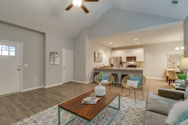 New to market!!! Beautiful home in Derry... Rental - Casas en Alquiler ...