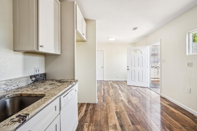 1039 Stevenson St House - House Rental in Santa Rosa, CA | ForRent.com