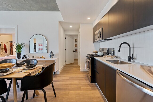 X Phoenix Apartments - Phoenix, AZ | ForRent.com