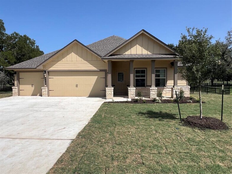 112 Tom Kite Dr - House for Rent in Burnet, TX | ForRent.com