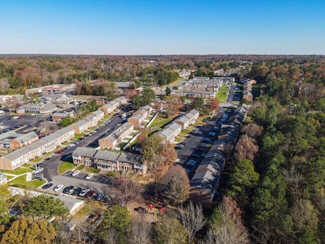 Canterbury Square Apartments For Rent in Richmond, VA | ForRent.com