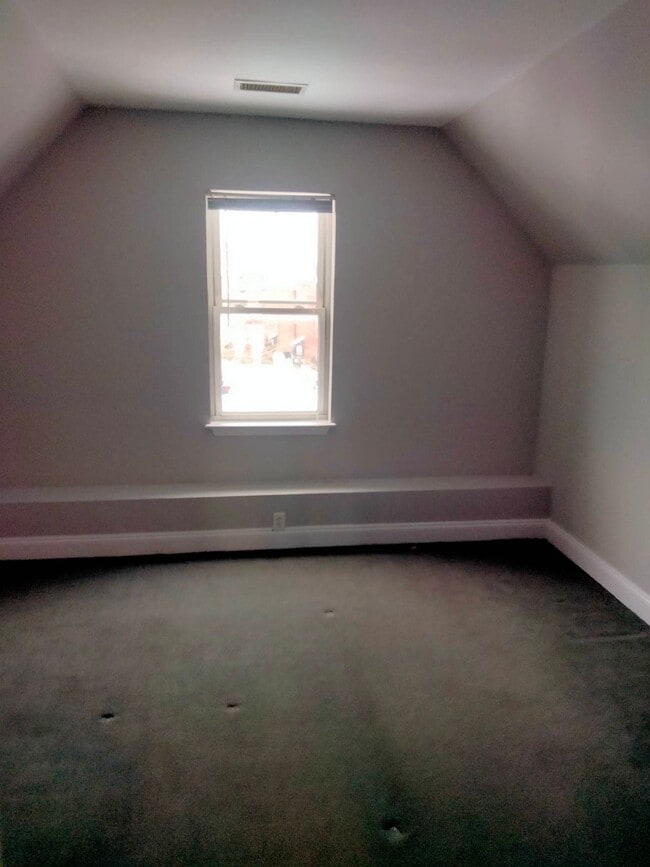 21 Imlay St Off-Campus Housing, Hartford, CT