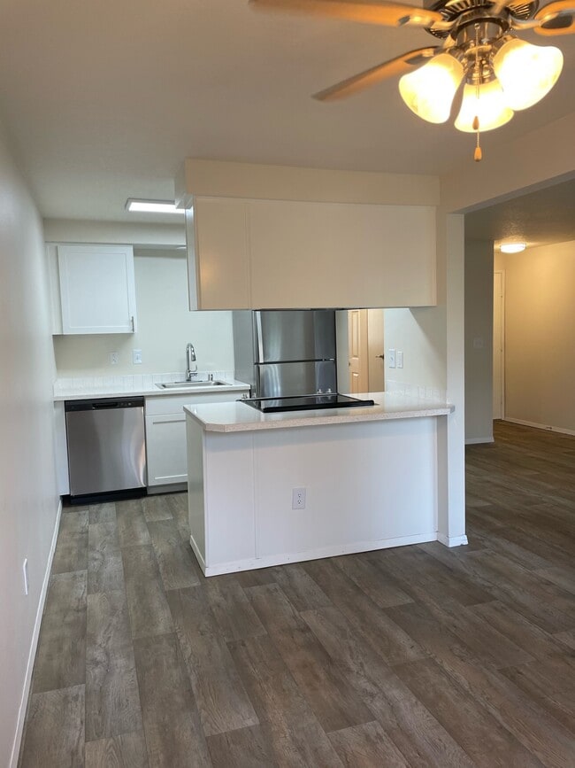 Sunpointe Apartments - Vancouver, WA | ForRent.com