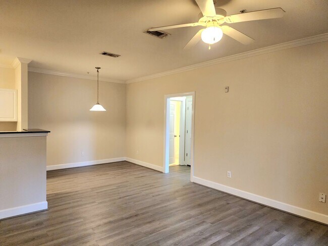 Foley 2/2 condo close to schools and YMCA Unit 812 - Condo for Rent in ...