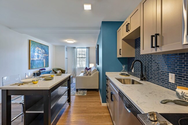 Suffolk University | Off-Campus Housing Search