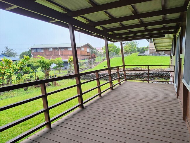 Rare 4BR/1.5BA in Hilo with Backyard Deck! - House Rental in Hilo, HI ...