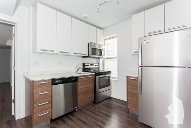 920 W Carmen Ave Condo Unit 3A - Condo for Rent in Chicago, IL ...