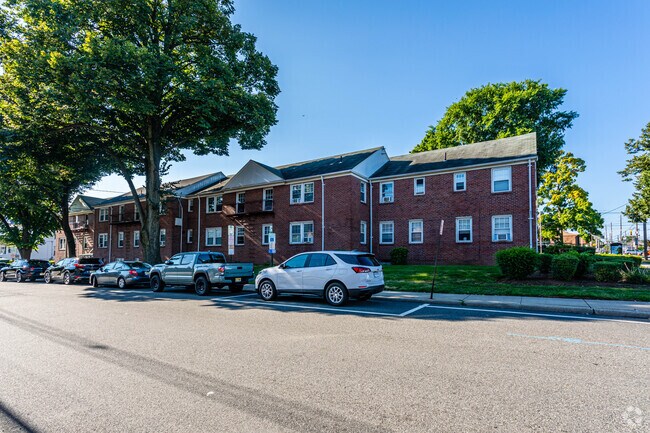 Maple Gardens Apartments - Clifton, NJ | ForRent.com