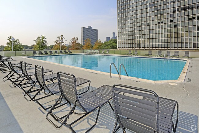 Lafayette Towers Apartments For Rent in Detroit, MI | ForRent.com