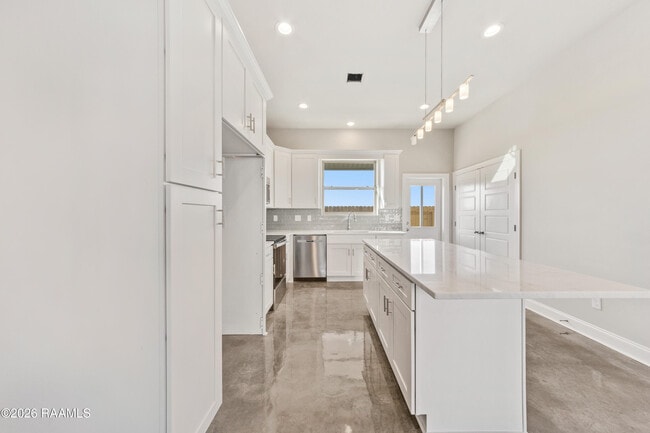 113 Firethorn Dr Off-Campus Housing, Youngsville, LA