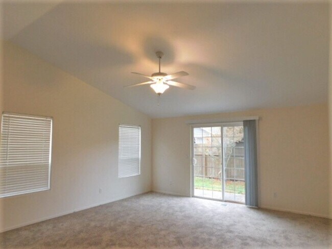 3Bd/2Ba Single Story House - Available Soon! - House Rental in Keizer ...