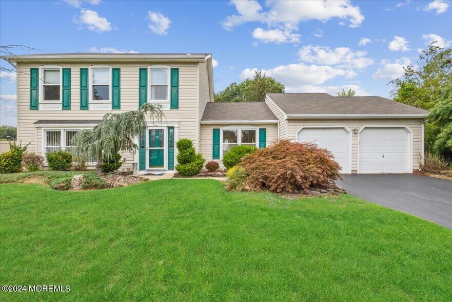 19 Gary Dr - House for Rent in Englishtown, NJ | ForRent.com