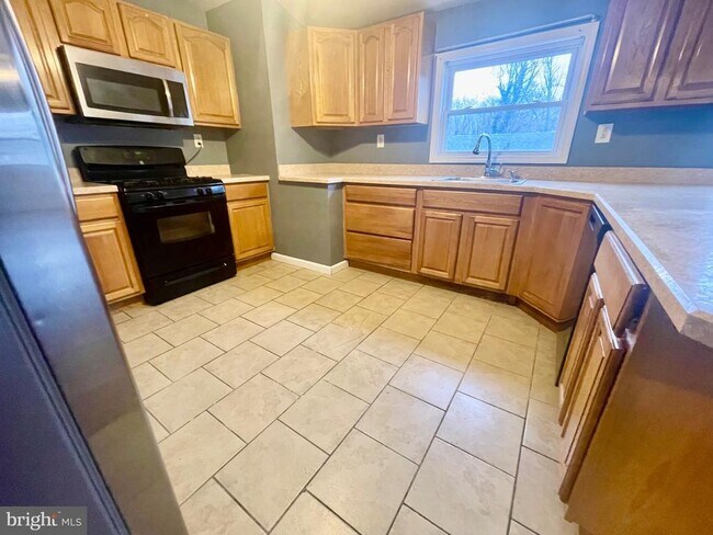 733 N Lenola Rd House - House Rental in Moorestown, NJ | ForRent.com