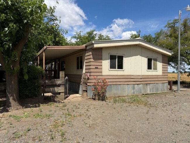 Off-Campus Housing & Apartments in Zamora, CA | ForRentUniversity