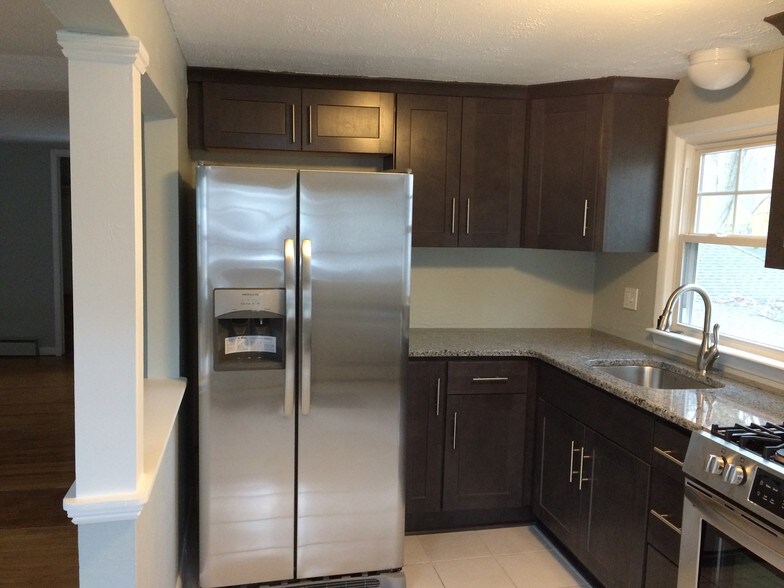 190 Main St Unit Unit 2 - Apartment for Rent | Branford, CT | Starting ...