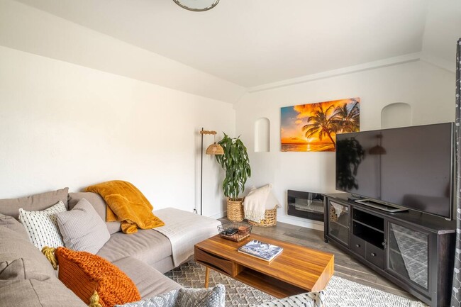 3523 Crowell St Off-Campus Housing, San Diego, CA