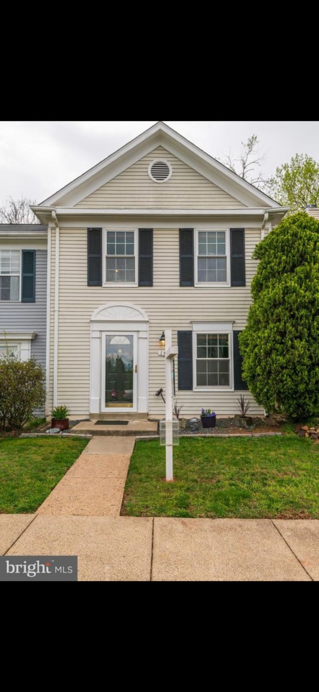 17 Devon Ct - Townhome Rental in Sterling VA | ForRent.com