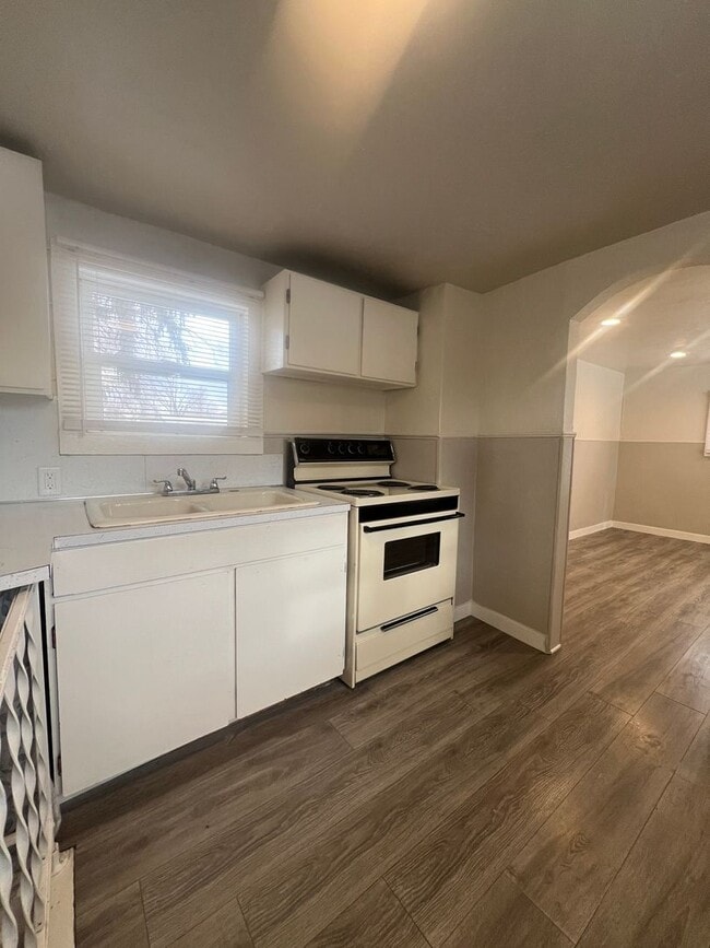 1236-1236 E Lewis St Unit 1236 E Lewis Off-Campus Housing, Pocatello, ID