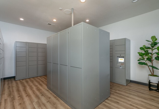 IMT Stoneleigh at Deerfield Apartments - Alpharetta, GA | ForRent.com