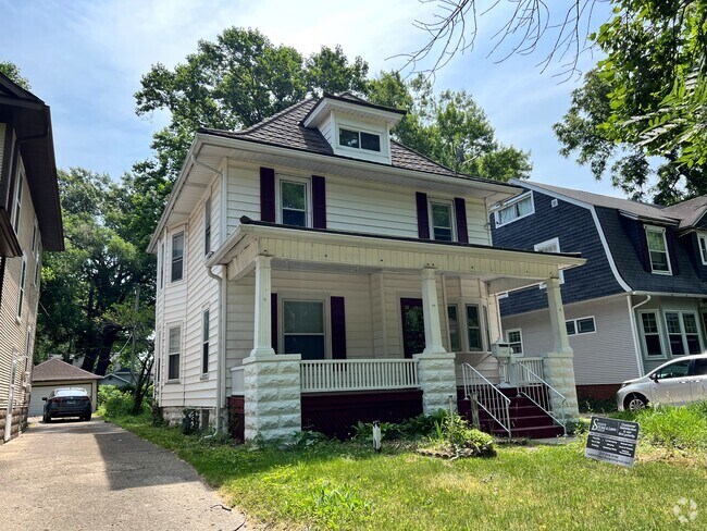 Houses for Rent in Springfield IL - 36 Houses | ForRent.com