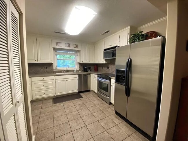 633 State Rd S-37-577 - House Rental in Salem, SC | ForRent.com