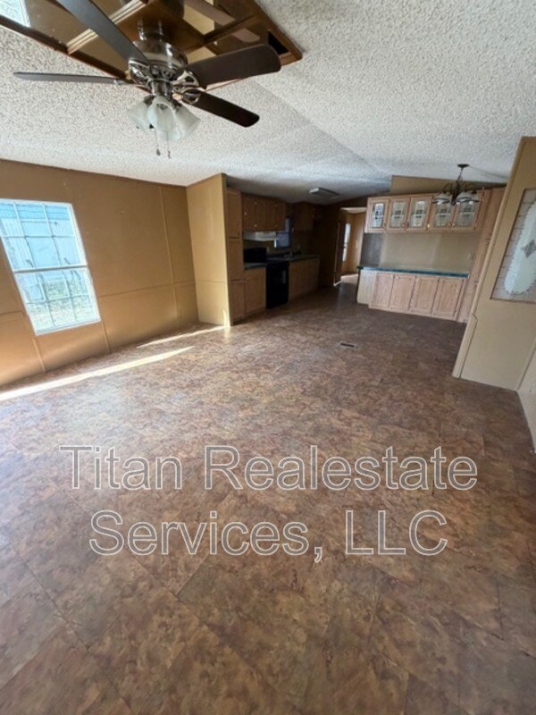 1835 S Lake Arthur Ave Off-Campus Housing, Jennings, LA