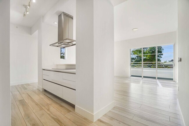 155 E Boca Raton Rd Condo Unit 307 - Condo for Rent in Boca Raton, FL ...