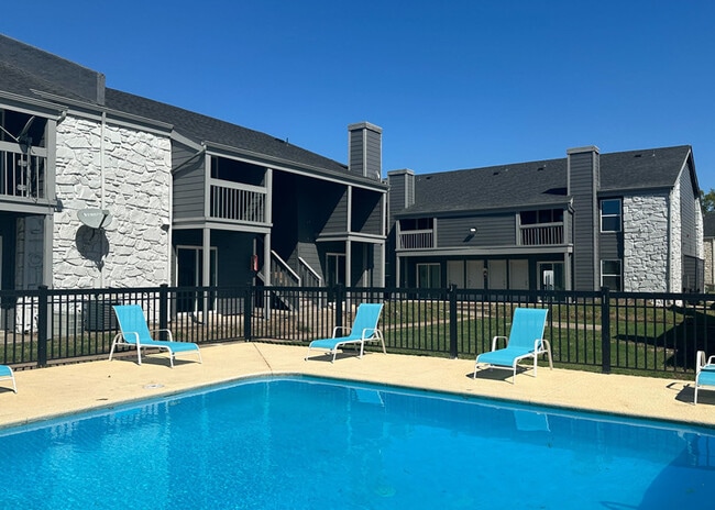 Stonebrook Gated Community Apartments - Tulsa, OK | ForRent.com