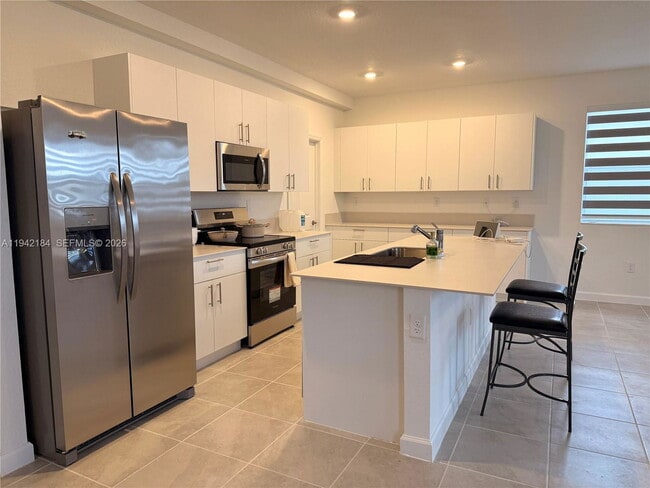 2954 SE 23rd Ave Off-Campus Housing, Homestead, FL