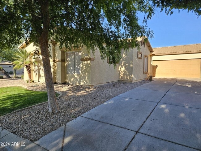 2135 N Arbor Ln - House Rental in Chandler, AZ | ForRent.com