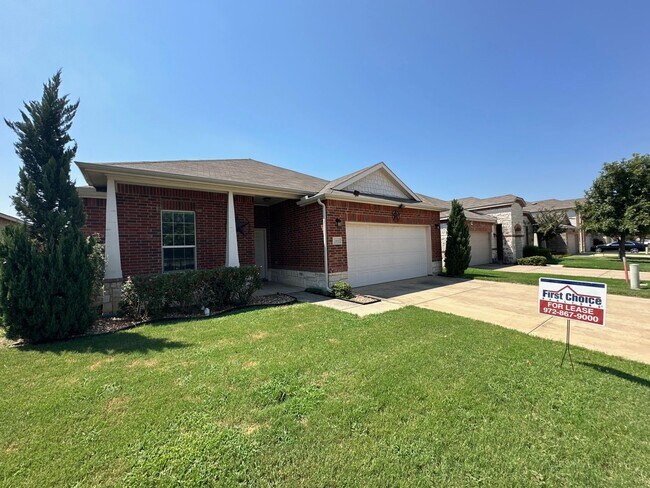 Available NOW- Adorable home with new Luxu... - House Rental in Fort ...