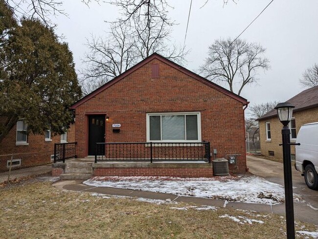 Newly Remodeled Ranch Style Home Rental For Rent in Milwaukee, WI ...