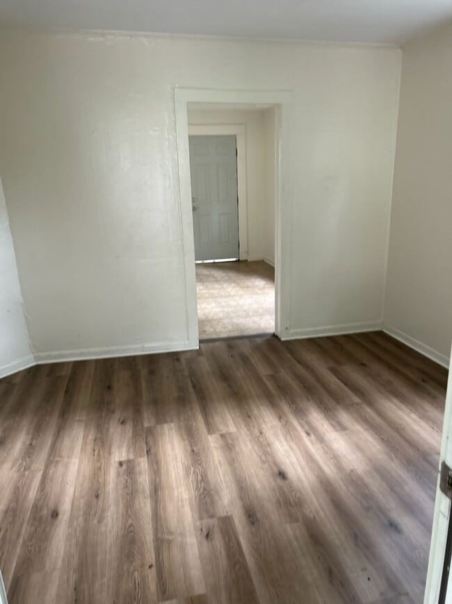 One Bed One Bath House For Rent
