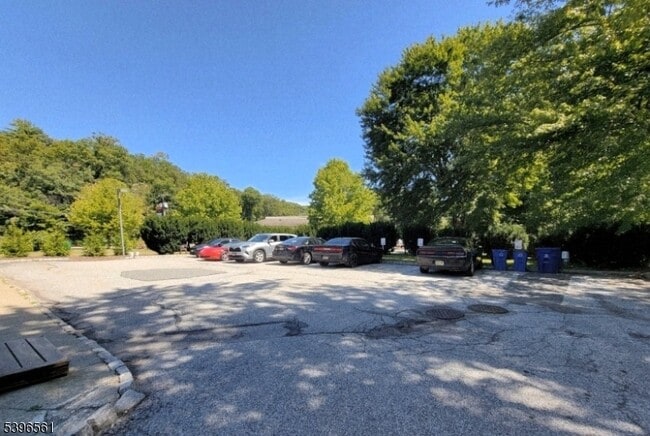 272 US-206 Unit C Off-Campus Housing, Byram Township, NJ