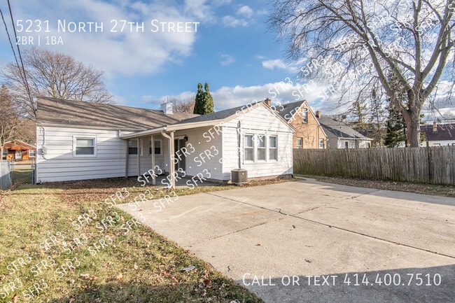 Beautiful 2 Bedroom Ranch. Ready for you t... - House Rental in ...