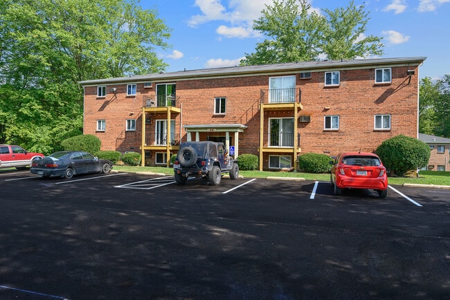 40 High Meadow Ln Unit 20-04 Off-Campus Housing, Williamsburg, OH